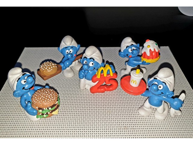 Strumpf  LOT 5 kom`96 g.CEO SET Mc Donalds Schleicht