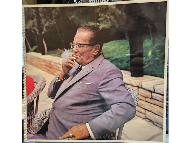 Josip Broz Tito (brosura u boji + LP ploča)