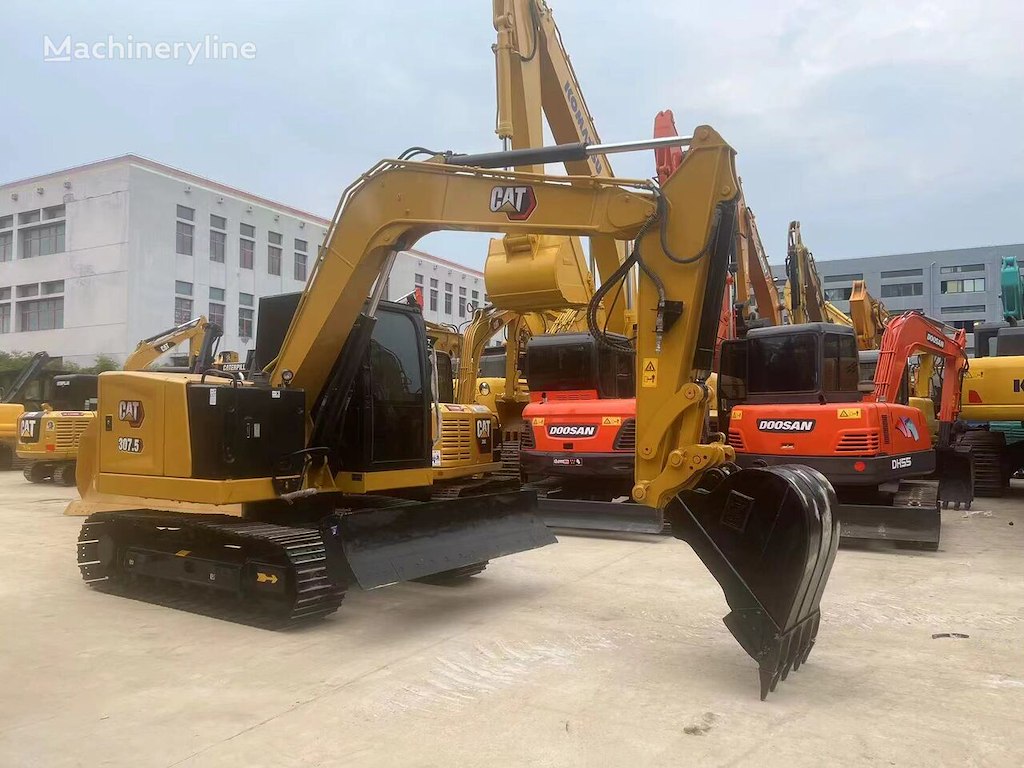 Caterpillar 307.5 bager guseničar