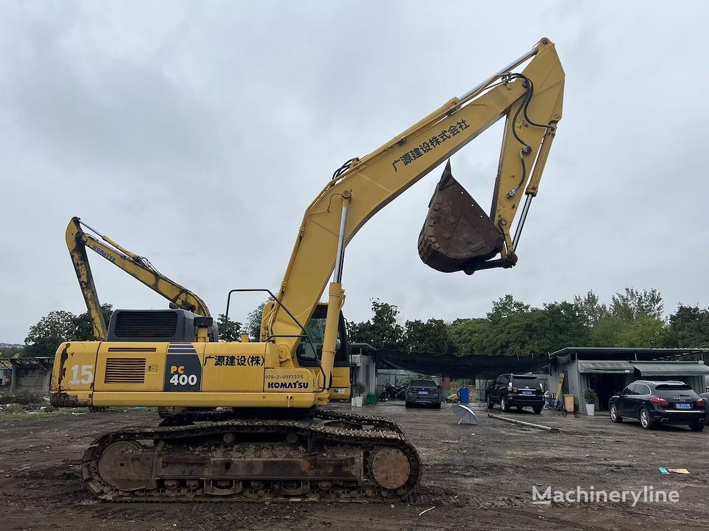 Komatsu pc400-8 bager guseničar