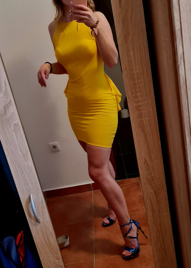 Žuta haljina bez leđa