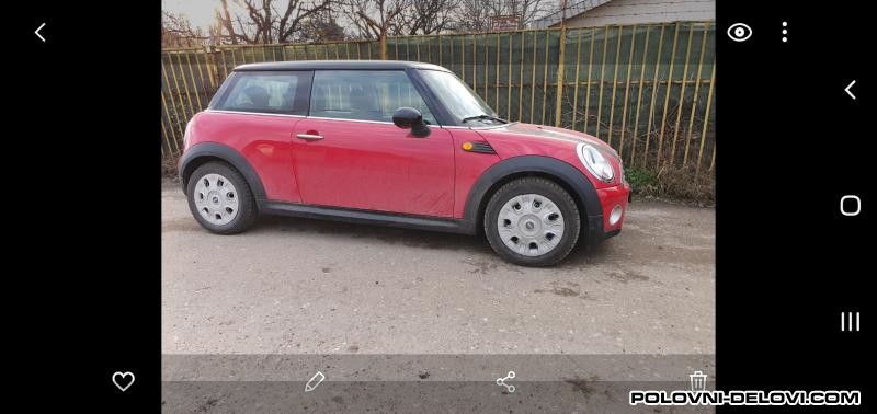Mini Cooper 1.4b Kompletan Auto U Delovima