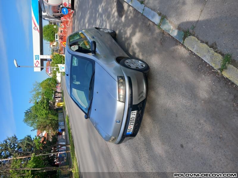 Fiat Punto 1.2 Kompletan Auto U Delovima