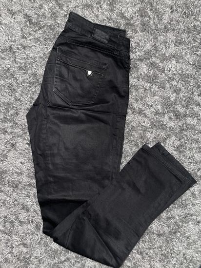 Guess crne pantalone 30