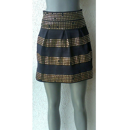 crna mini suknja sa zlatnim nitnama br S ili M