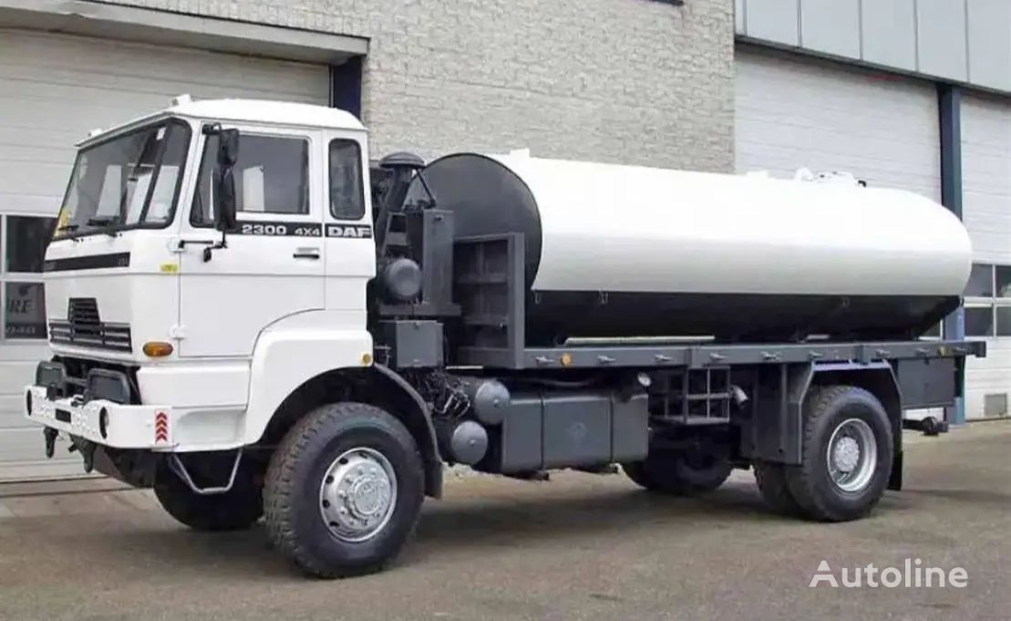 DAF 2300 4x4 fuel tanker - 10000 Liters - ex army autocisterna