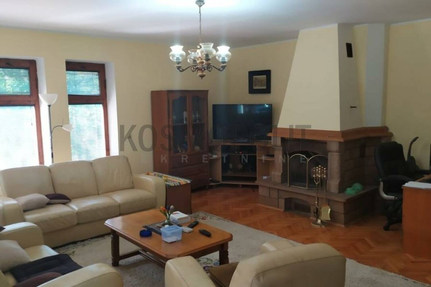 Zemun, Jelovac, Jelovac, Kuća, 376m2, 380000 EUR