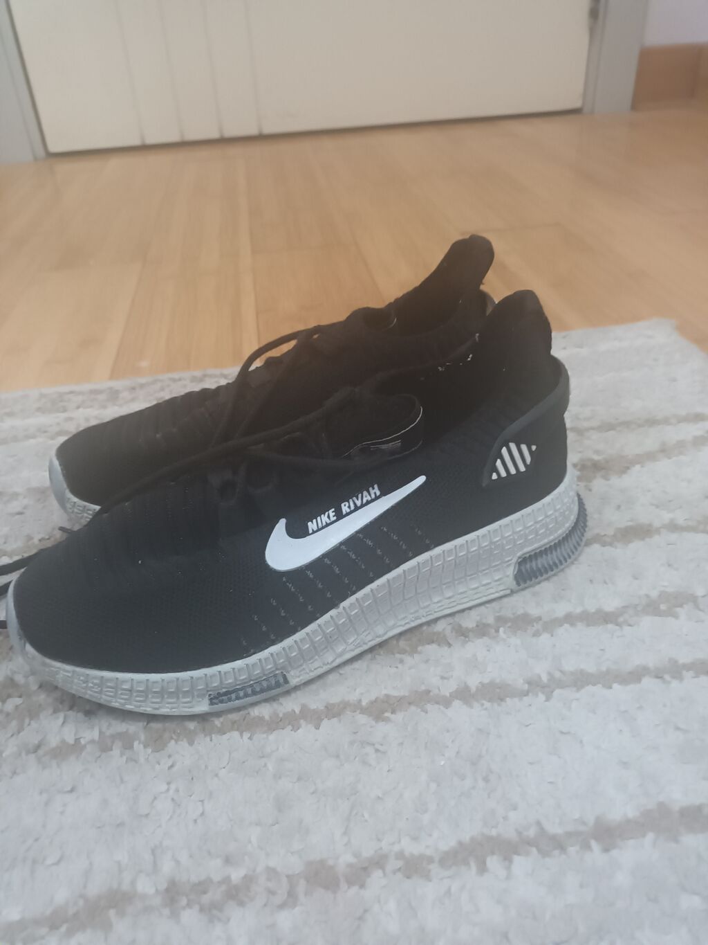 Vise vrsta nike patika br.37 i 38