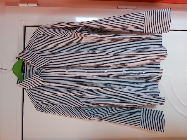 Jake`s prugasta kosulja