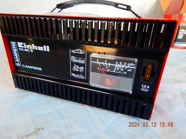 Punjač akumulatora Einhell CC-BC 5