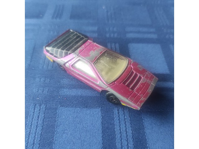 Matchbox: Alfa carabo