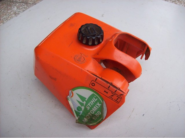 Stihl 021,023,025 poklopac(11231411000) - orginal