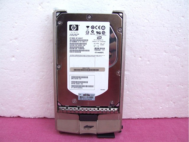 HP 146.8GB 15K FC-AL SCSI hard disk za servere+GARANCIJ