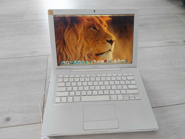 Apple MacBook A1181 - 4gb/250gb