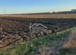 Prodaja Građevinsko zemljište - Zemun, Ugrinovci