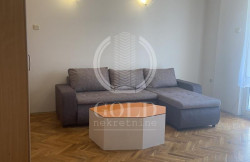 Izdavanje: Novi Sad-Grbavica, Garsonjera+Parking 33.00m2, 400 eur ID#1962