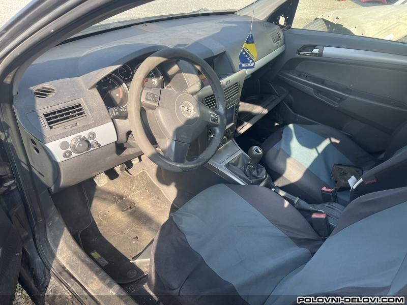 Opel Astra Tabla Sa Airbagovima Enterijer