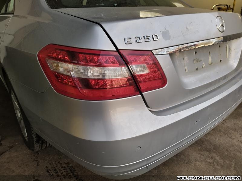 Mercedes E Levo Stop Svetlo Karoserija