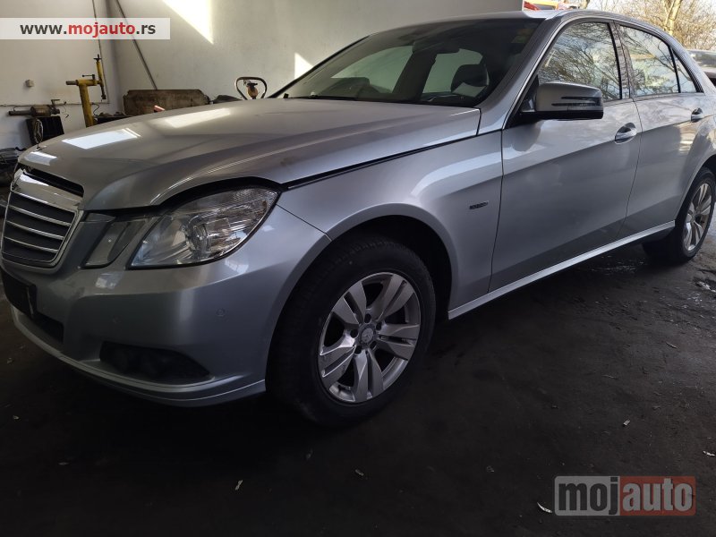 Delovi za Mercedes E klasu W212