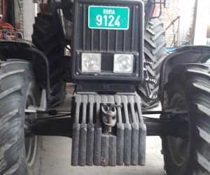 Traktor belarus 1221