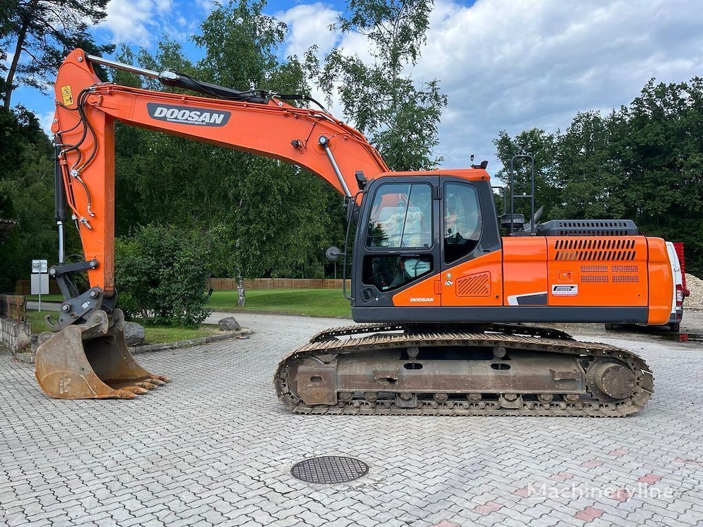 Doosan DX 225 LC-5 bager guseničar