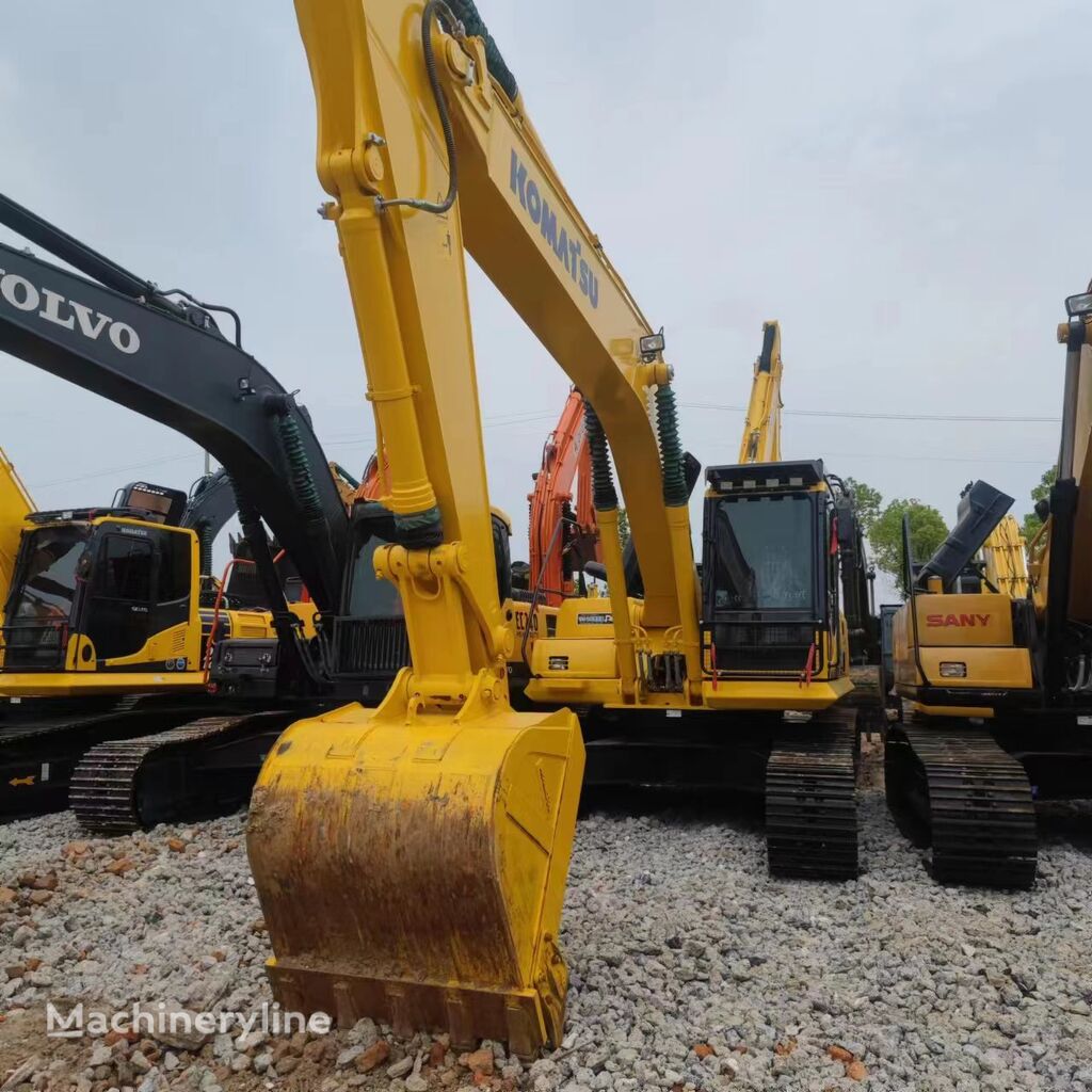 Komatsu PC220-8 bager guseničar