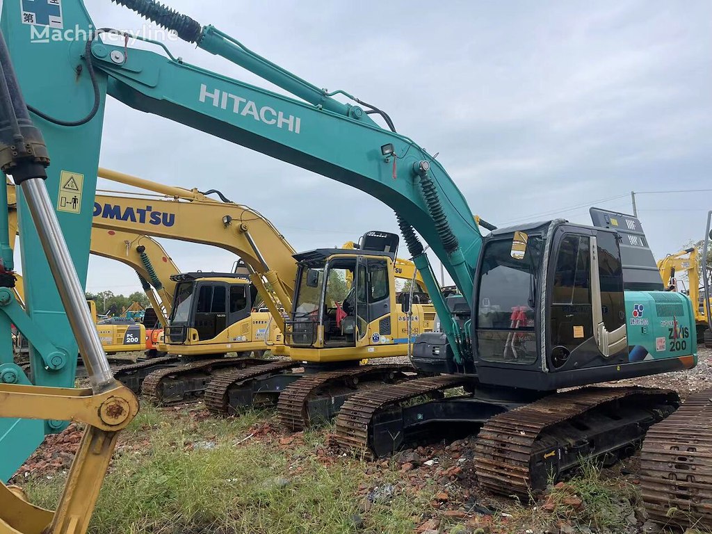 Hitachi ZX200-3 bager guseničar