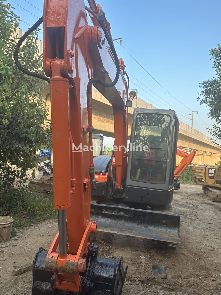 Hitachi ZX55 bager guseničar