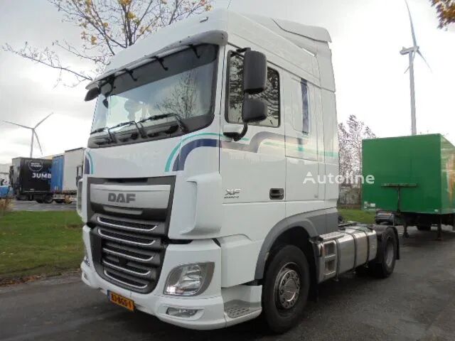 DAF XF 440 SPACE CAB tegljač