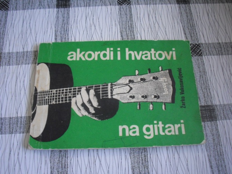 AKORDI I HVATOVI NA GITARI