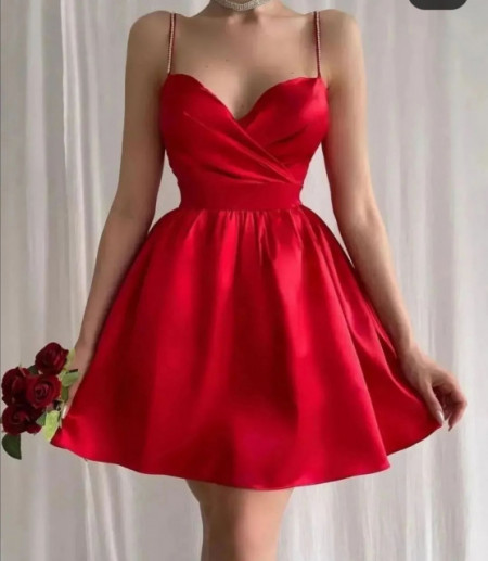 Svecana haljina crvena sa cirkonima na bretelama
