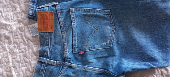 Levis 501 w27 l28