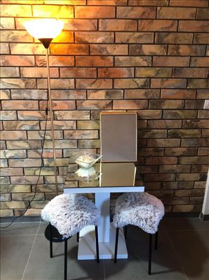 Komplet sto,stolice,lampa,dekoracija, 4 rama za sl