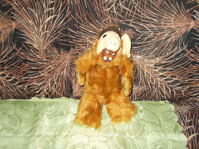 Alf - stara plisana lutka visine oko 32 cm