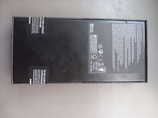 Samsung galaxy Z Flip 4 256GB (Nov, u kutiji)