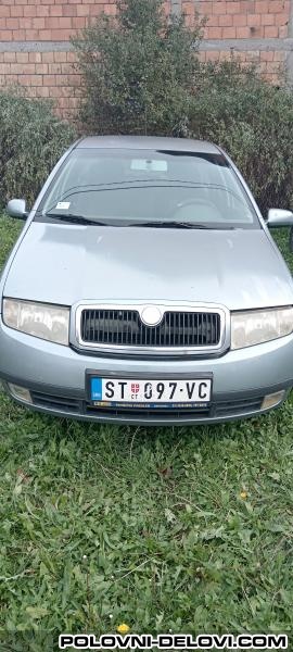 Skoda Fabia 14 16v Kompletan Auto U Delovima