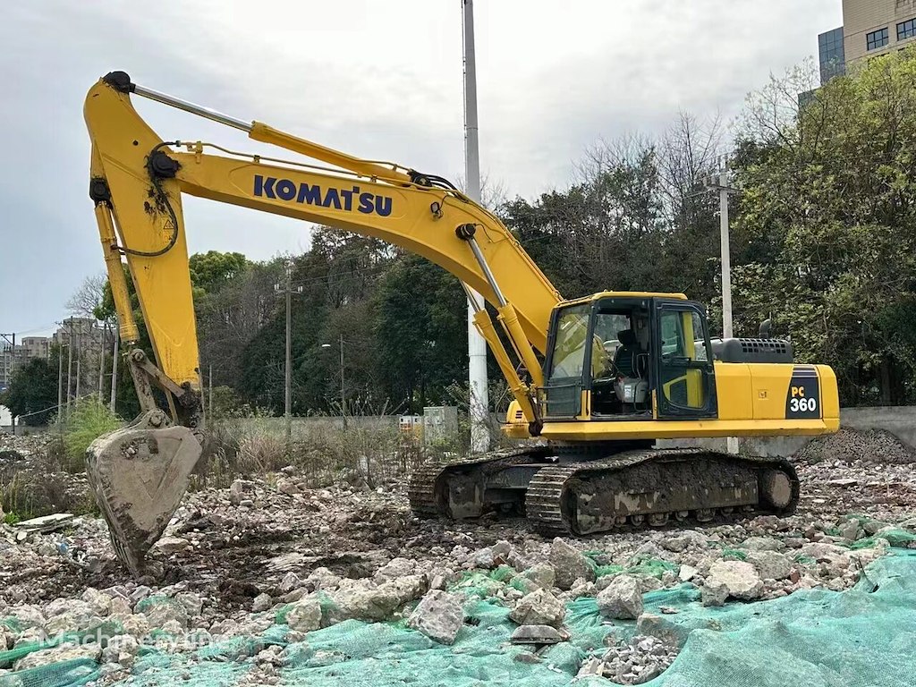 Komatsu PC360-8 bager guseničar