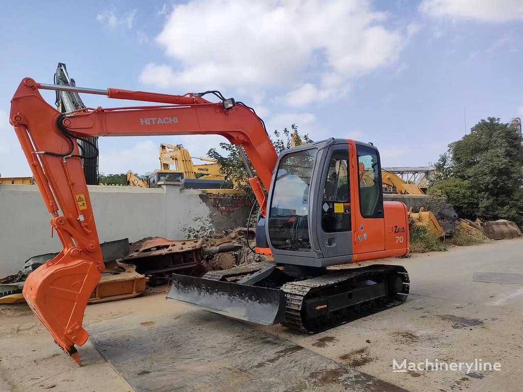 Hitachi ZX70 bager guseničar