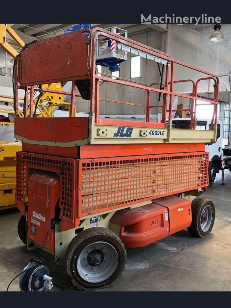 JLG 4069LE makazasta platforma