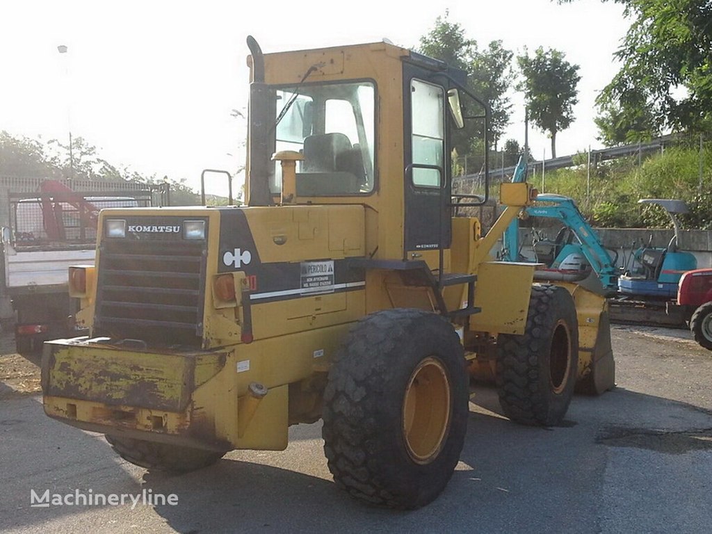 Komatsu WA180 prednji utovarivač