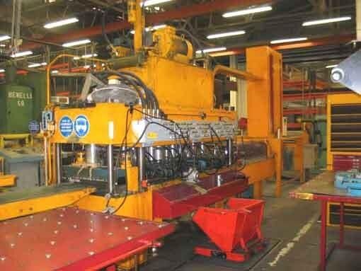 Polymatic punching line CNC metalna presa