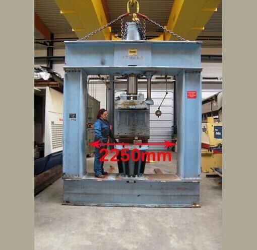 Quiri 150 ton Dish end forming press metalna presa