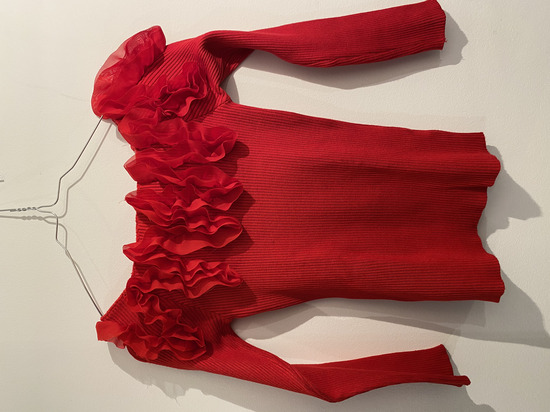 Crvena pletena bluza