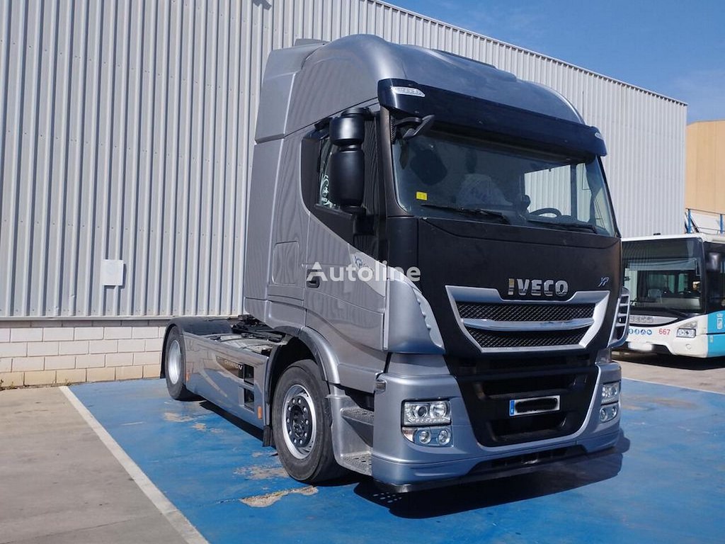 IVECO STRALIS-AS440 tegljač