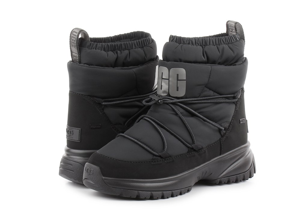 UGG 
Plitke čizme
- Yose Puffer Mid