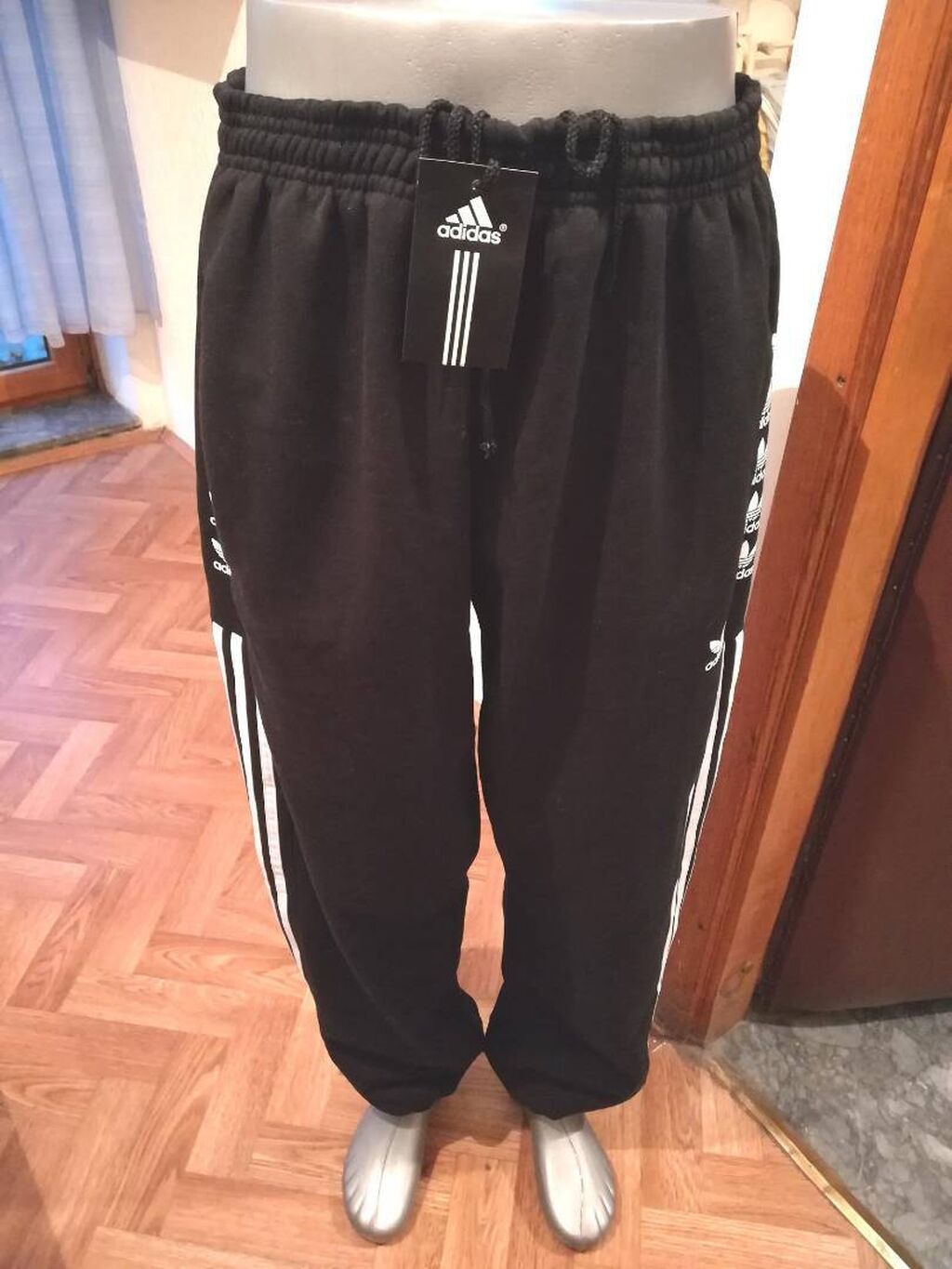 Trenerka Adidas, 3XL (EU 46), bоја - Crna