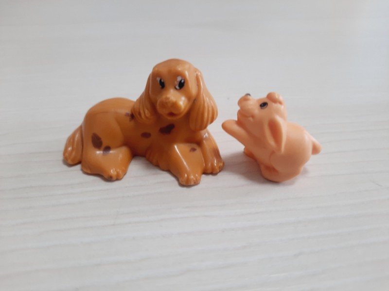 KUCA SA PSIĆEM - KINDER