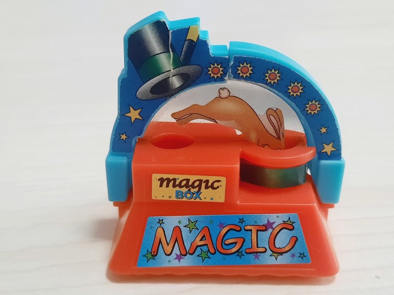 MAGIČNA KUTIJA - KINDER