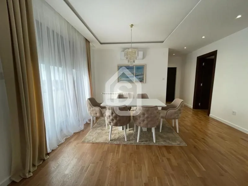 Prodaja, petosoban stan, 170m2, Đeram Pijaca, Beograd