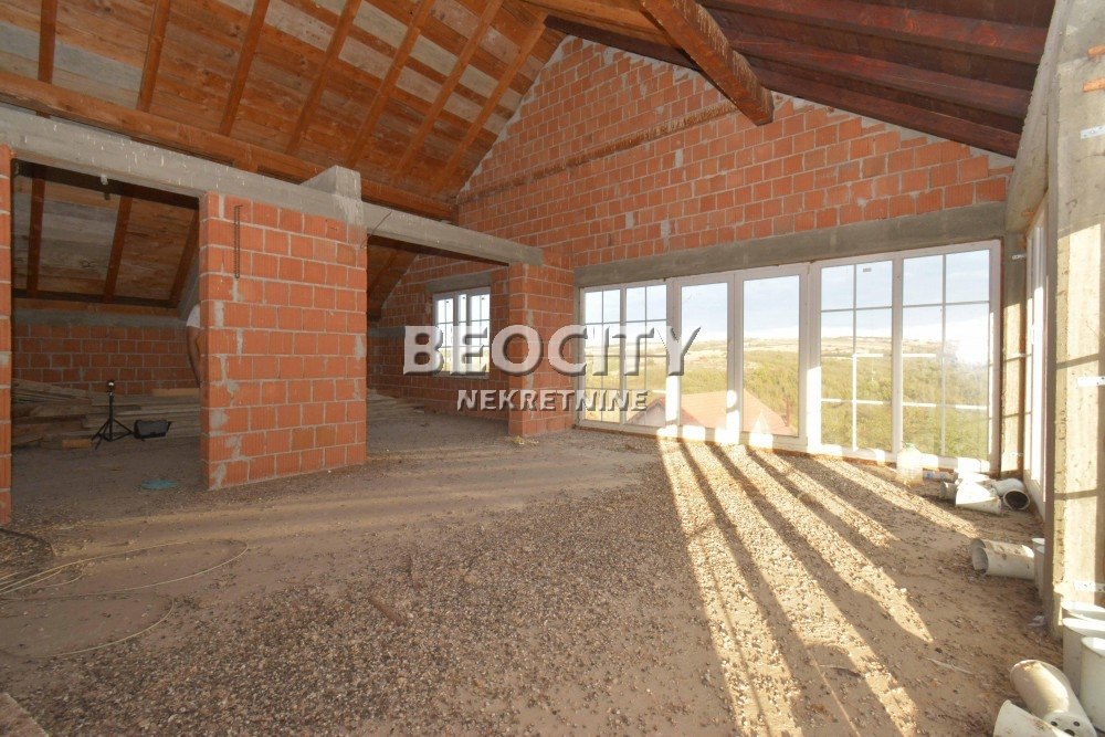 četvorosoban stan, 150 m2, Sremčica, Ripanjska ID: 104066